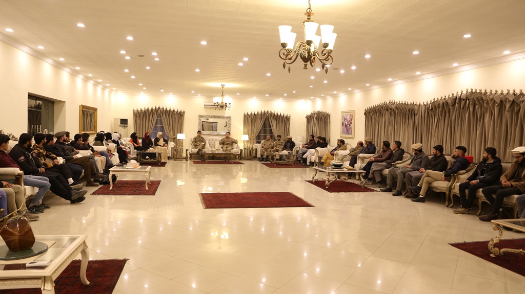 Force Comd FCNA meets Youth, Civil Society and mediapersons in Gilgit ...